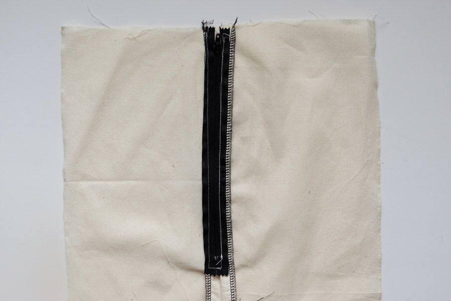 Zipper Tutorial - How to Sew a Centred Zip - The House of Sew